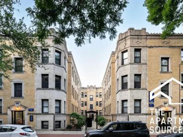 Studio, 1 bath, Condo 429 5 West Belden Avenue
