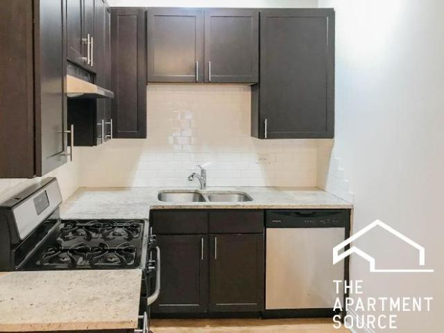 Studio, 1 bath, Condo 432 West Surf St