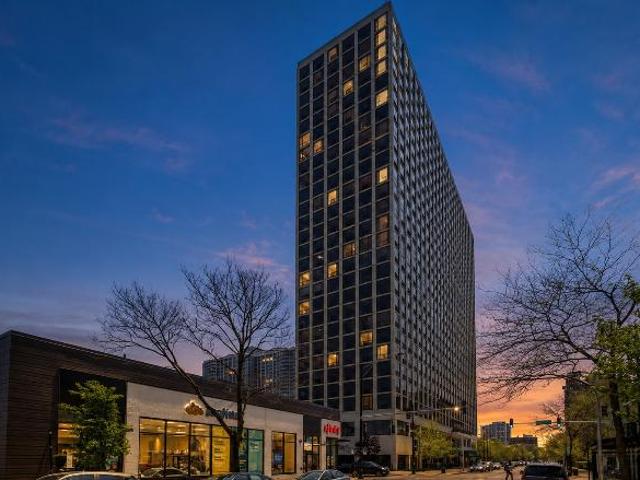 Studio, 1 bath, Condo 4343 N Clarendon Avenue