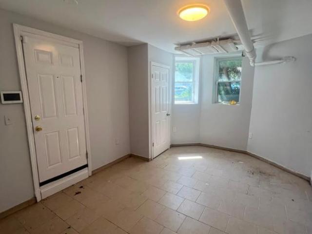 Studio, 1 bath, Condo 4 Eaton Place