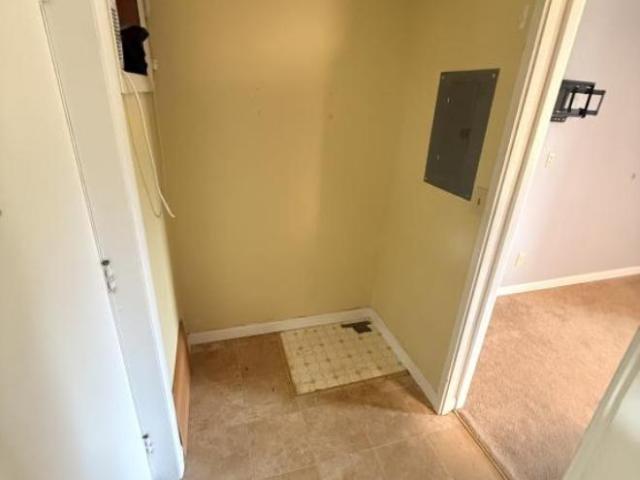 Studio, 1 bath, Condo 559 Route 3 S