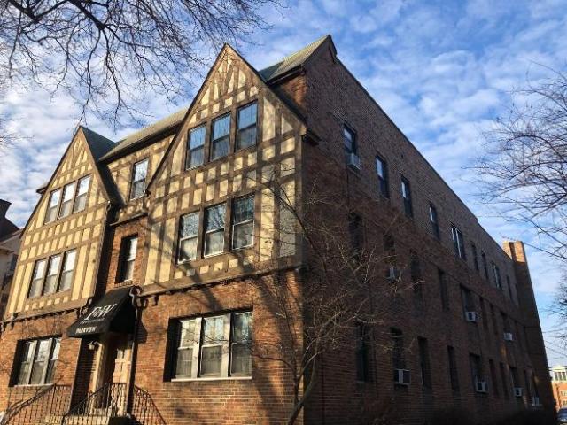 Studio, 1 bath, Condo 55 Hamilton Pk