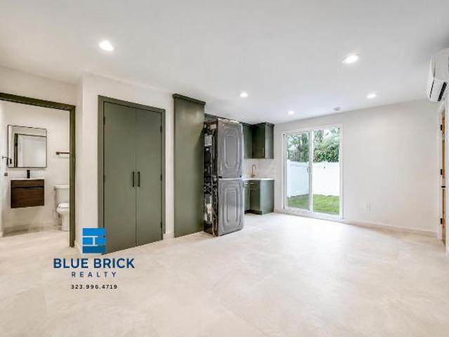 Studio, 1 bath, Condo 5622 Radford Ave