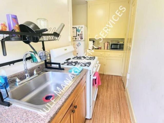 Studio, 1 bath, Condo 5854 Forbes Avenue