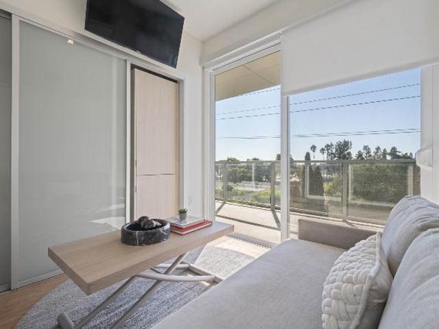 Studio, 1 bath, Condo 5875 Interceptor St