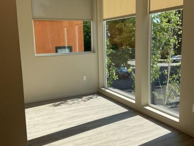 Studio, 1 bath, Condo 5952 California Ave SW