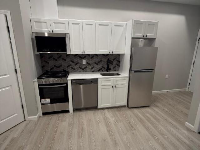 Studio, 1 bath, Condo 59 Pearl St