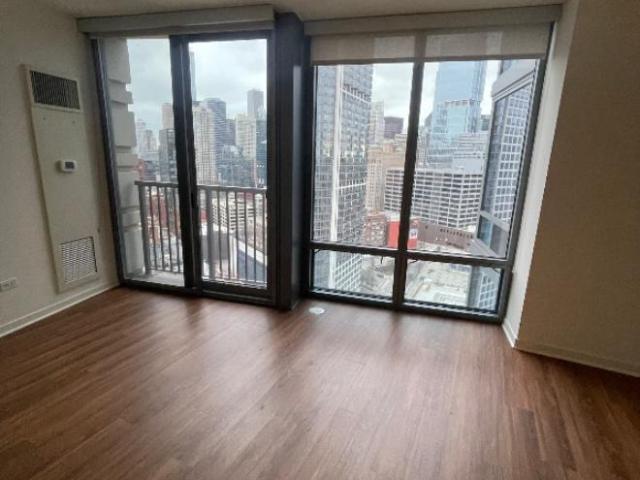 Studio, 1 bath, Condo 503 N Kingsbury