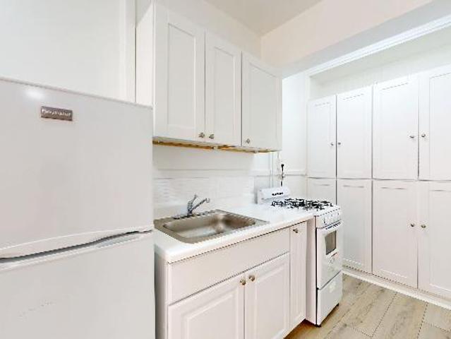 Studio, 1 bath, Condo 501 Taylor St