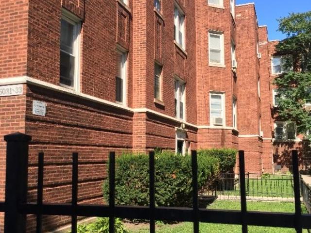 Studio, 1 bath, Condo 5031 N Harding Ave