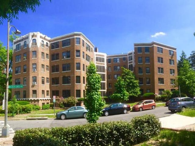 Studio, 1 bath, Condo 5130 Connecticut Ave Nw