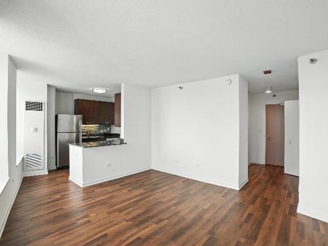Studio, 1 bath, Condo 515 N Kingsbury St