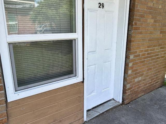 Studio, 1 bath, Condo 520 2nd Ave S
