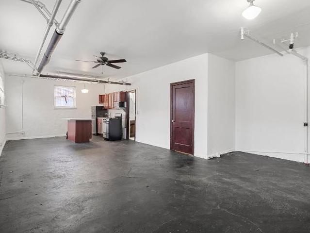 Studio, 1 bath, Condo 5230 E Washington Street