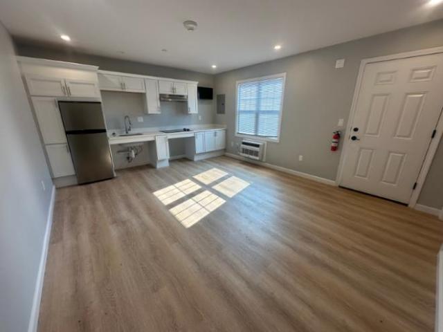 Studio, 1 bath, Condo 528 Ocean Boulevard