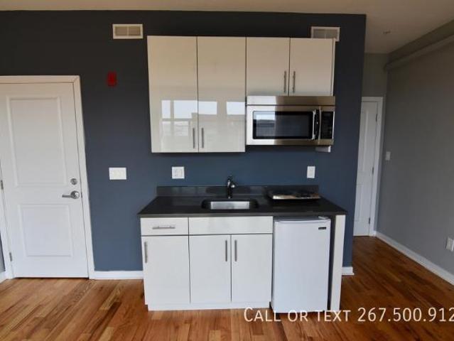 Studio, 1 bath, Condo 535 Budd St
