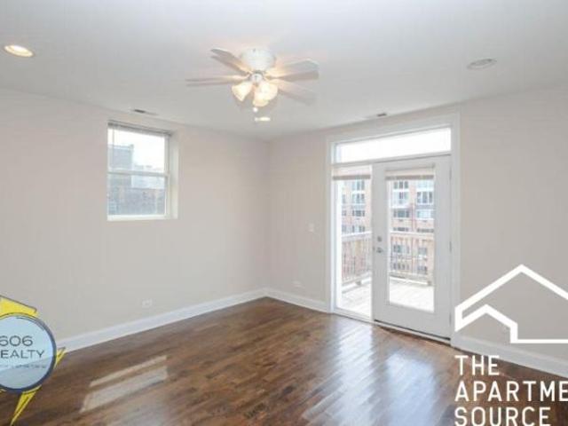 Studio, 1 bath, Condo 649 West Deming Pl