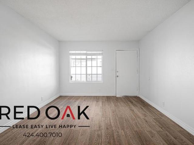 Studio, 1 bath, Condo 6547 Pickering Ave