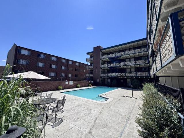 Studio, 1 bath, Condo 655 N Pearl St