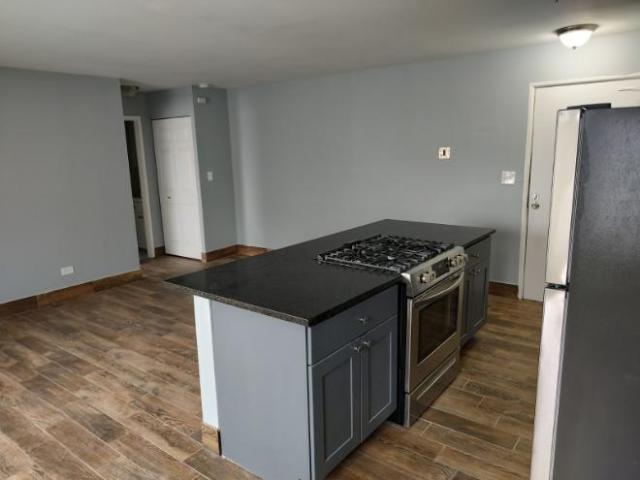 Studio, 1 bath, Condo 663 Grace
