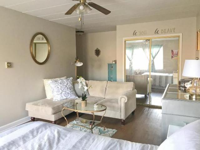 Studio, 1 bath, Condo 6606 W Windsor Ave