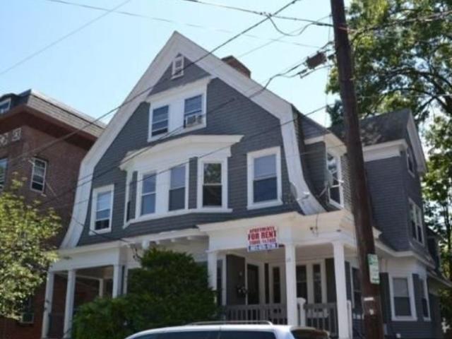 Studio, 1 bath, Condo 67 Medway Street