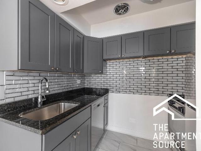 Studio, 1 bath, Condo 6830 North Sheridan Rd