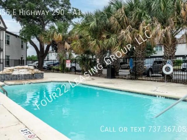 Studio, 1 bath, Condo 6855 E Highway 290