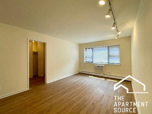 Studio, 1 bath, Condo 6006 North Kenmore