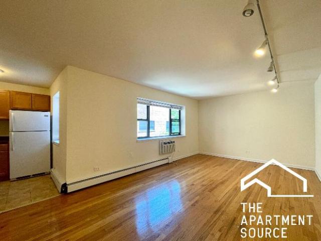 Studio, 1 bath, Condo 6006 North Kenmore