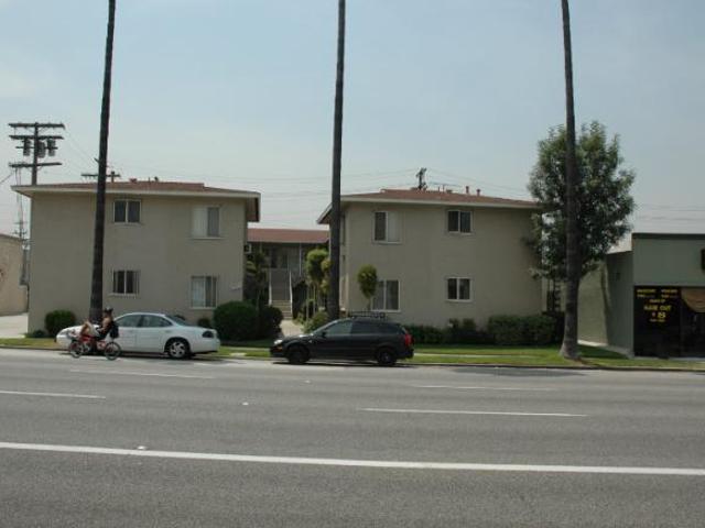 Studio, 1 bath, Condo 608 West Glenaoks Blvd