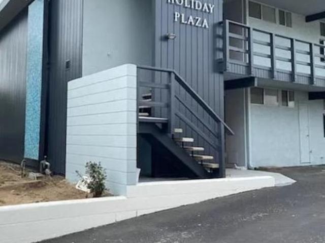 Studio, 1 bath, Condo 609 De La Vina Street