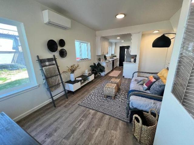 Studio, 1 bath, Condo 611 Anderson South Street
