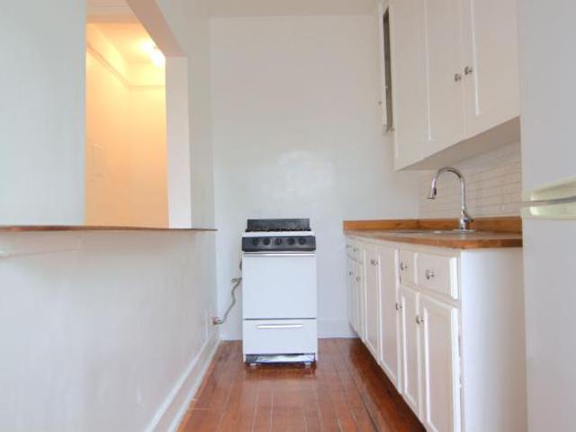 Studio, 1 bath, Condo 6358 Yucca St