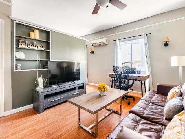 Studio, 1 bath, Condo 77 W Glenarm St