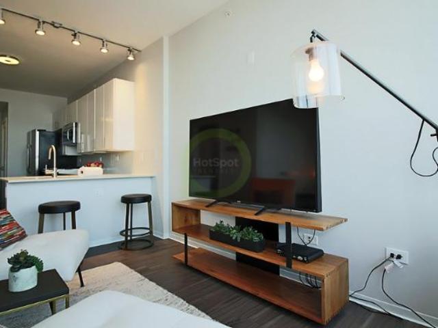 Studio, 1 bath, Condo 797 West Adams
