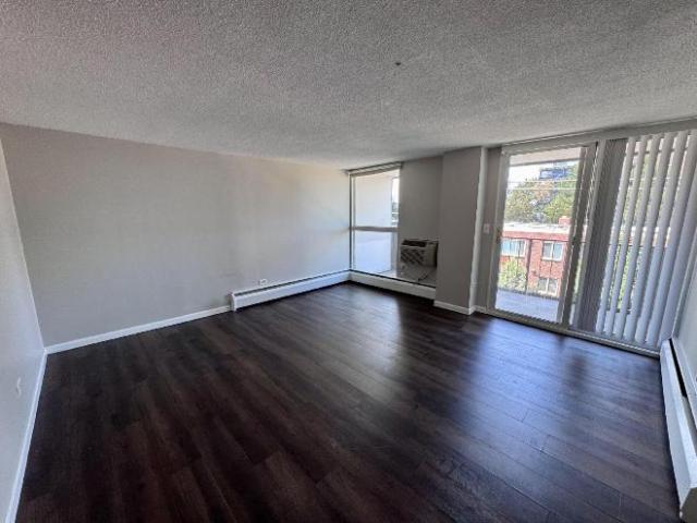 Studio, 1 bath, Condo 799 Dahlia St