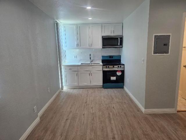 Studio, 1 bath, Condo 712 S Fernwood St