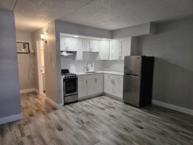 Studio, 1 bath, Condo 720 7th Avenue N