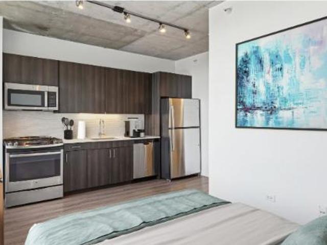 Studio, 1 bath, Condo 726 N Morgan St
