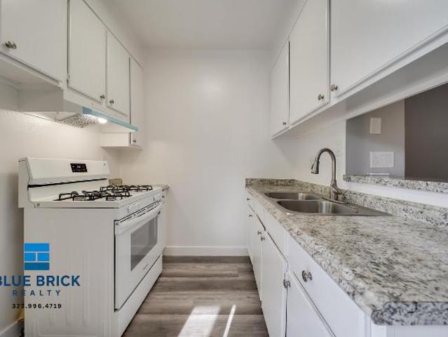 Studio, 1 bath, Condo 8430 Cedros Ave
