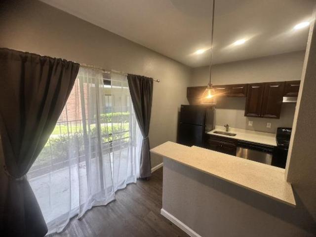 Studio, 1 bath, Condo 8800 Westplace Dr