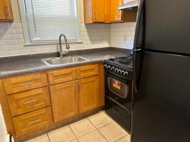 Studio, 1 bath, Condo 80 Howe Avenue