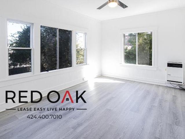 Studio, 1 bath, Condo 816 S Park View