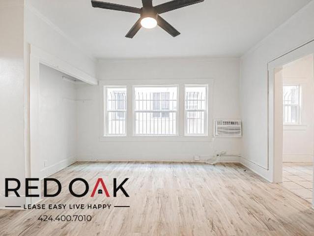 Studio, 1 bath, Condo 816 S Park View St