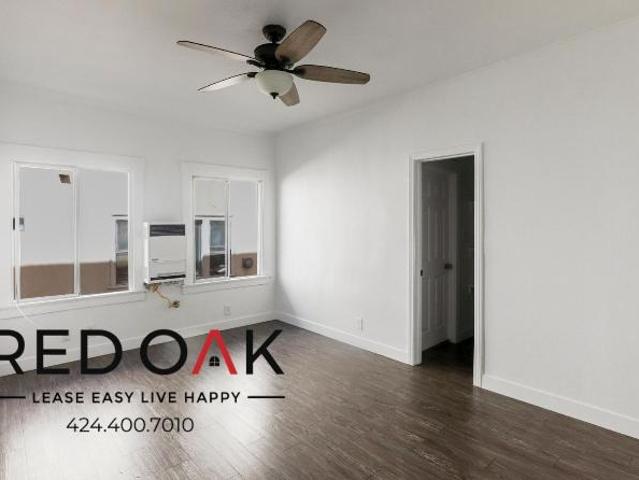Studio, 1 bath, Condo 822 S Park View St