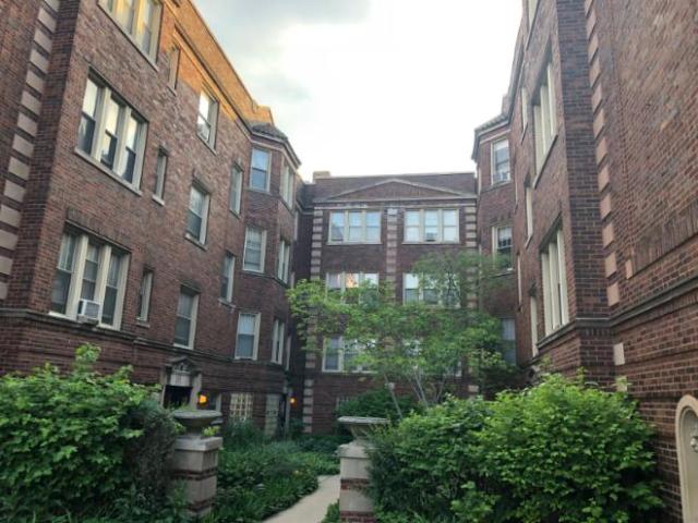 Studio, 1 bath, Condo 826 S Austin Blvd