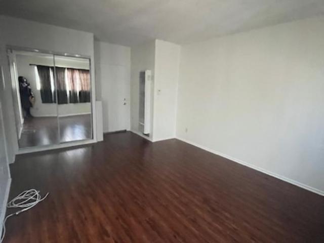 Studio, 1 bath, Condo 833 Lincoln Blvd