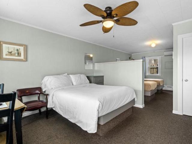Studio, 1 bath, Condo 8 Traynor St