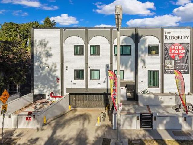 Studio, 1 bath, Condo 946 S Ridgeley Dr